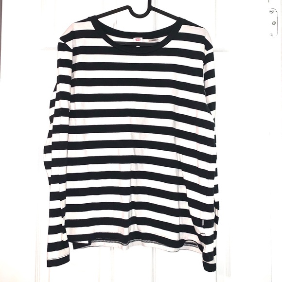 Levi's | Tops | Cute Levis Shirt | Poshmark